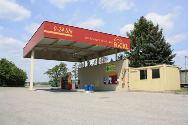 TANKSTELLE - Ihr Partner in der Landwirtschaft mit Tankstelle u. Baumarkt